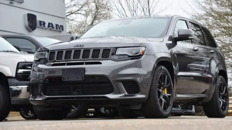 Jeep Trailhawk Vs Trackhawk: Core Differences - Jeep Auto Care